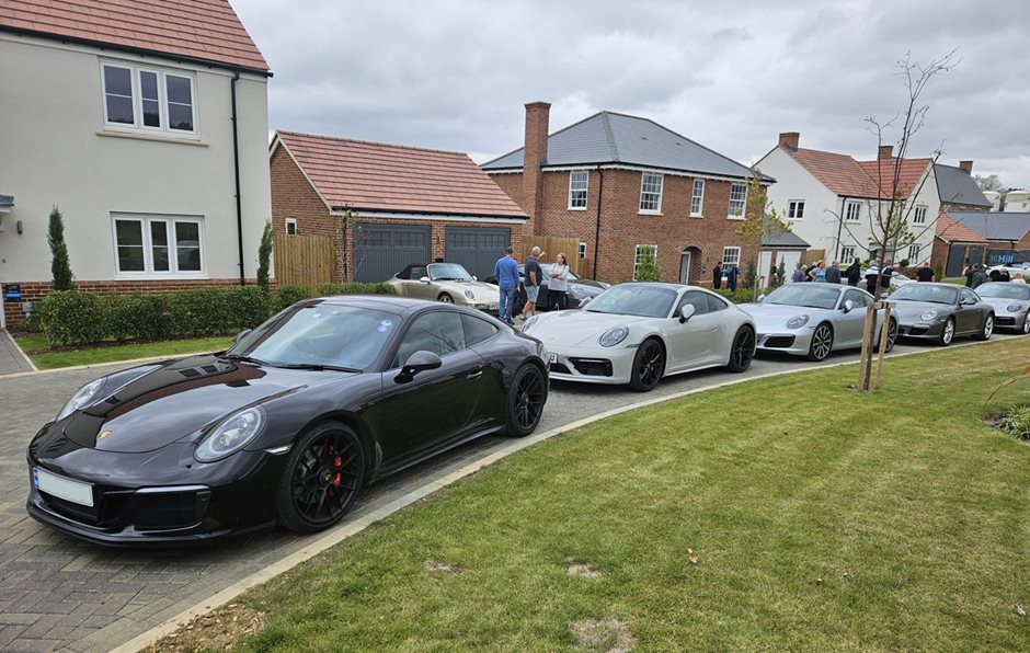 R11 at Eden Green | Essex Galleries | Porsche Club Great Britain