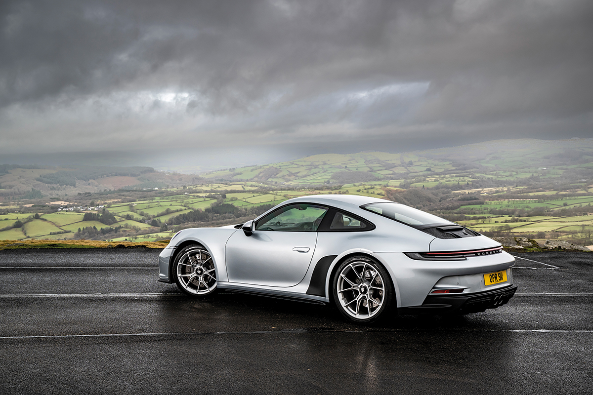 Wingless wonder - The new 911 GT3 Touring | Porsche Club News | Porsche ...