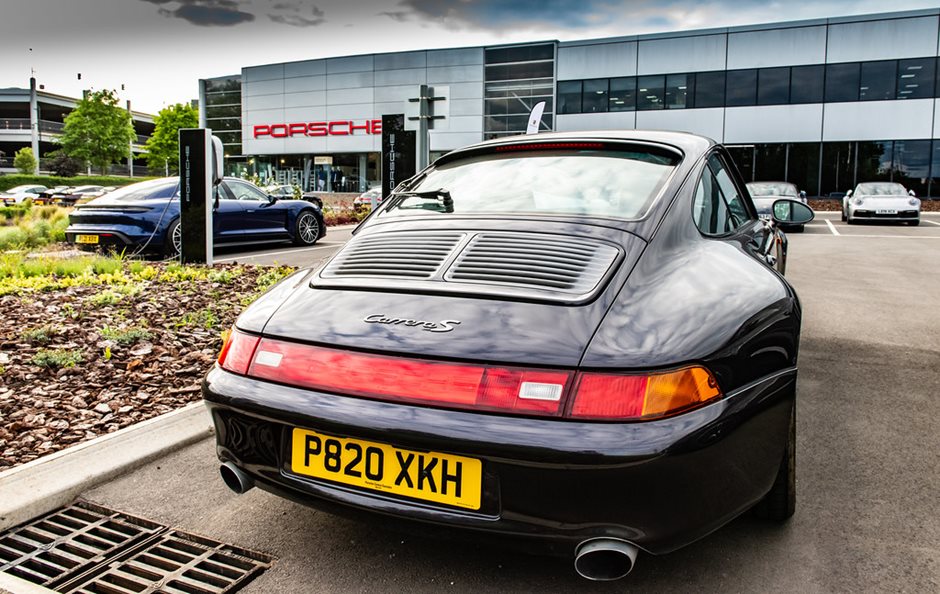R19 Visit to Porsche Centre Reading | Thames Valley Galleries | Porsche ...