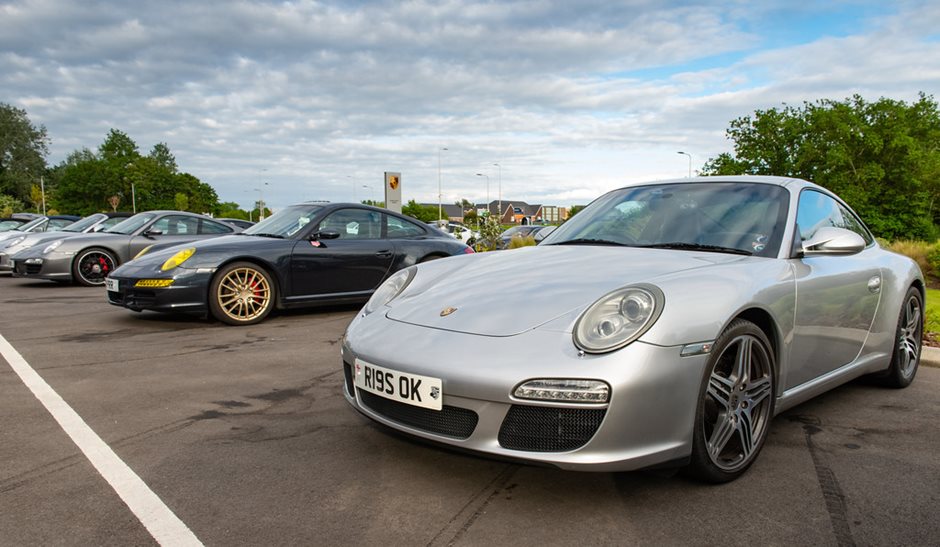 R19 Visit to Porsche Centre Reading | Thames Valley Galleries | Porsche ...
