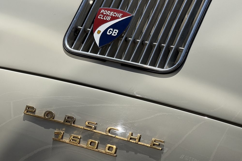 Coming soon – New Porsche Club grille badge | Porsche Club News ...