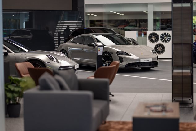 Destination Porsche opens at Porsche Centre Reading | Porsche Club News ...
